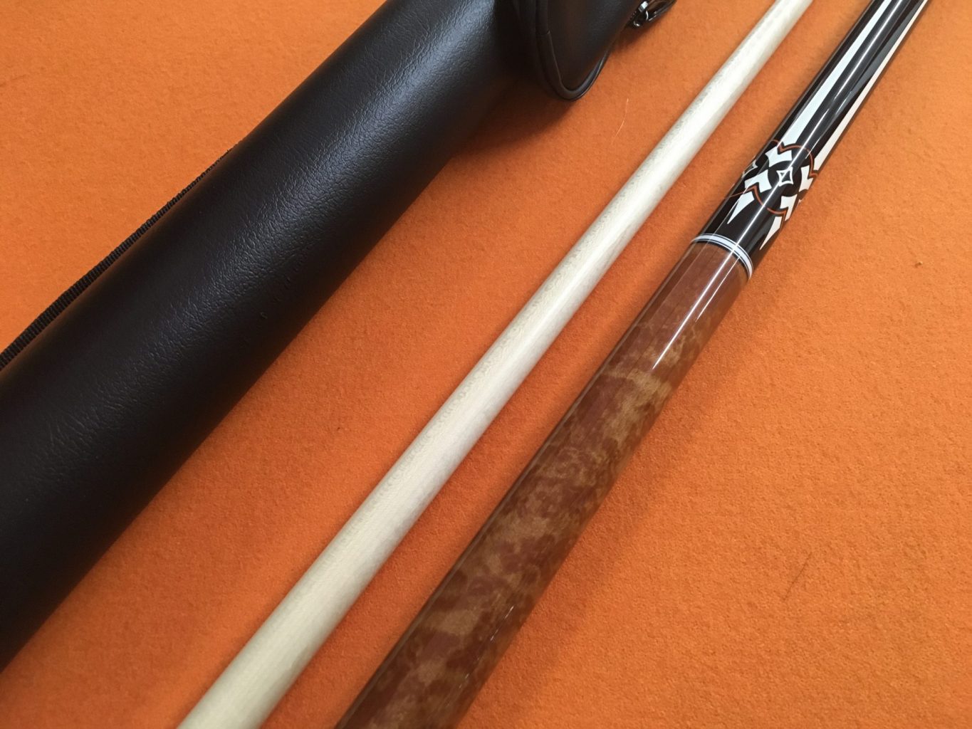 ADAM CAROM CUE OSAKA WITH CASE. - California Billiards | Longoni ...